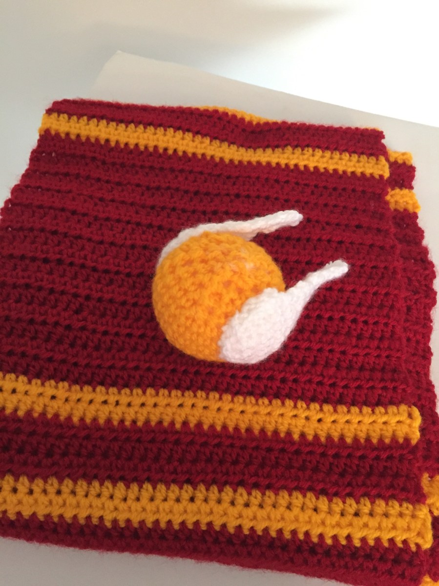 Crochet Harry Potter Themed Gryffindor Scarf And Golden Snitch Pattern ...