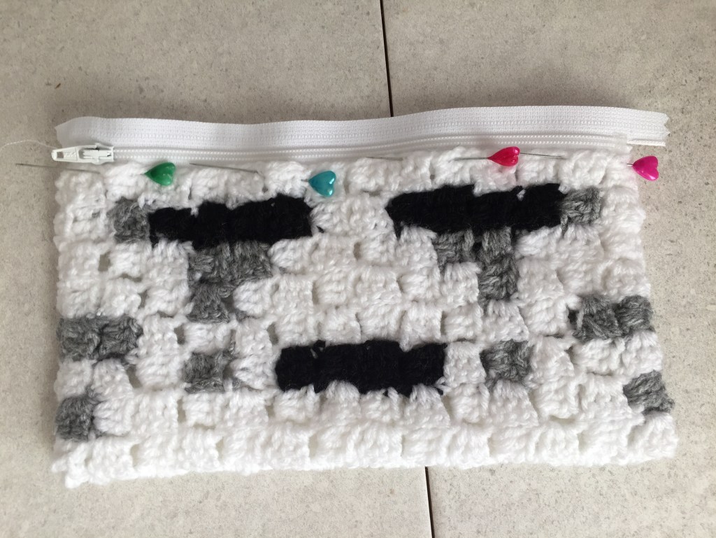 Crochet Corner To Corner Minecraft Ghast And Creeper Pencil/Storage ...