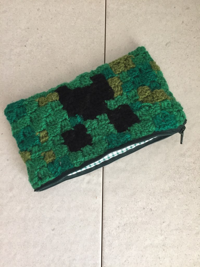 Crochet Corner To Corner Minecraft Ghast And Creeper Pencil/Storage ...