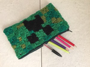 Crochet Corner To Corner Minecraft Ghast And Creeper Pencil/Storage ...