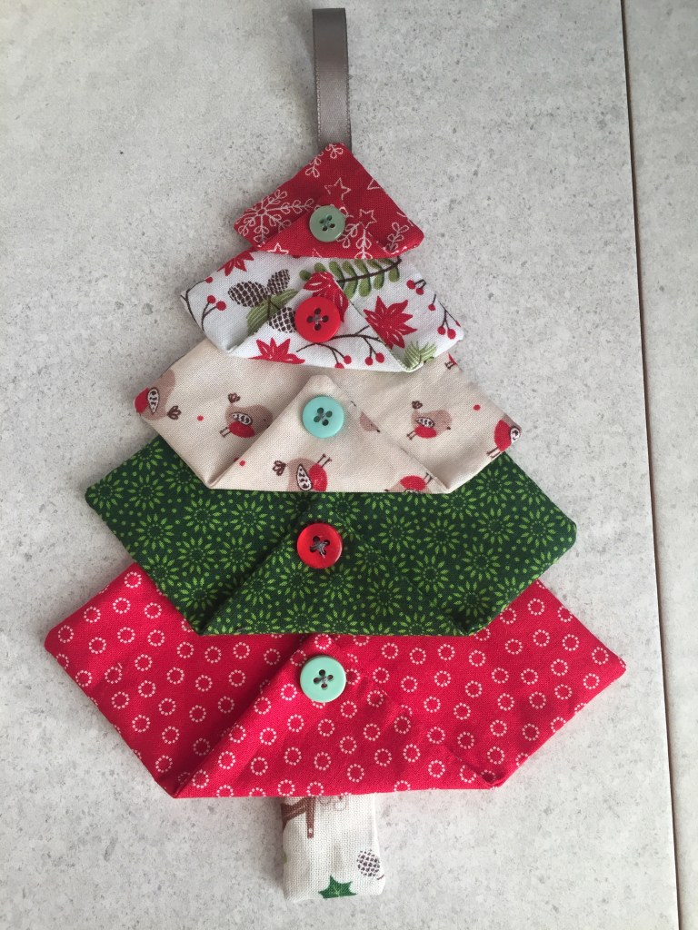 Sewing Tutorial: Folded Fabric Christmas Tree Decorations – Perfect For ...