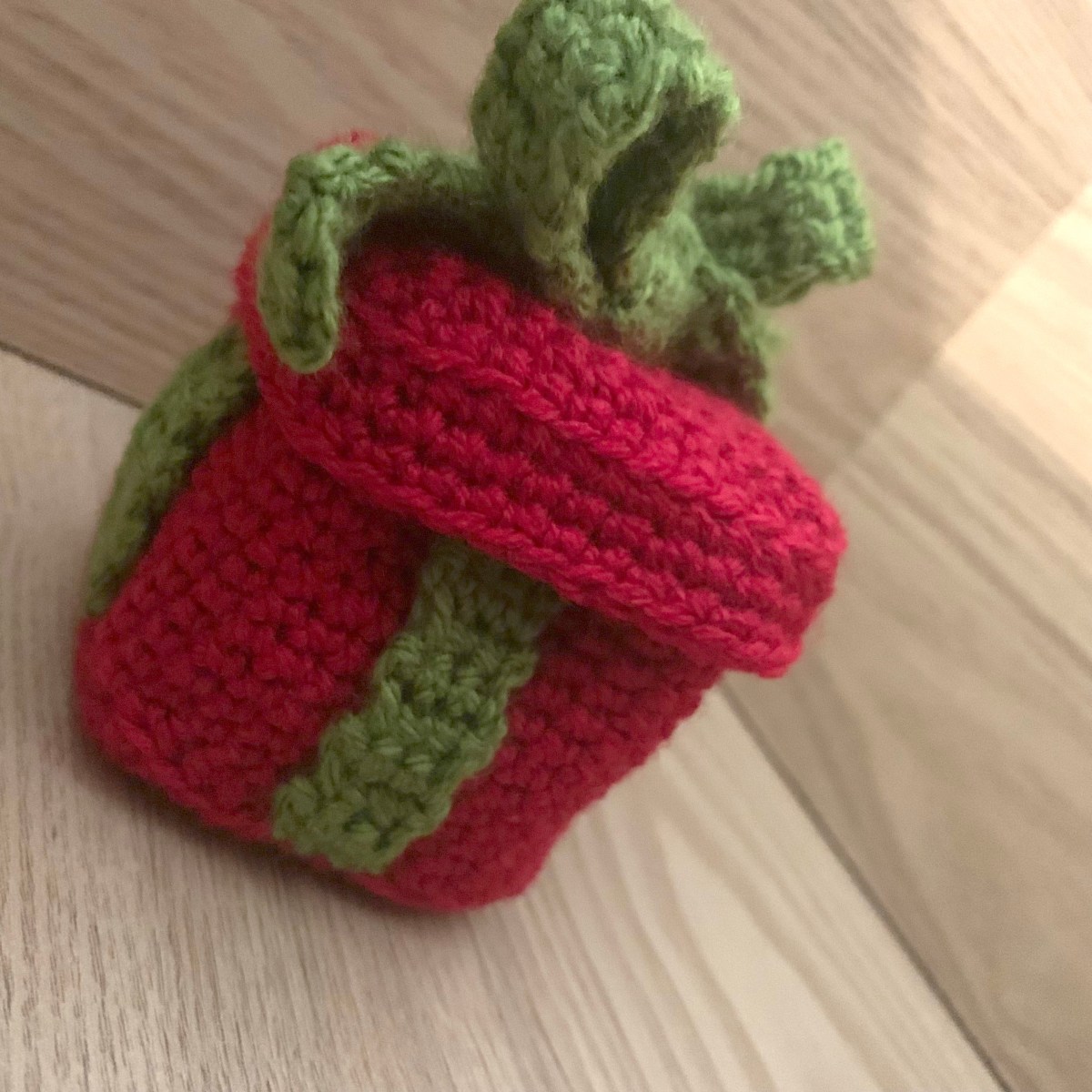 Crochet Mini Christmas Present Boxes Pattern – HookStitchSew