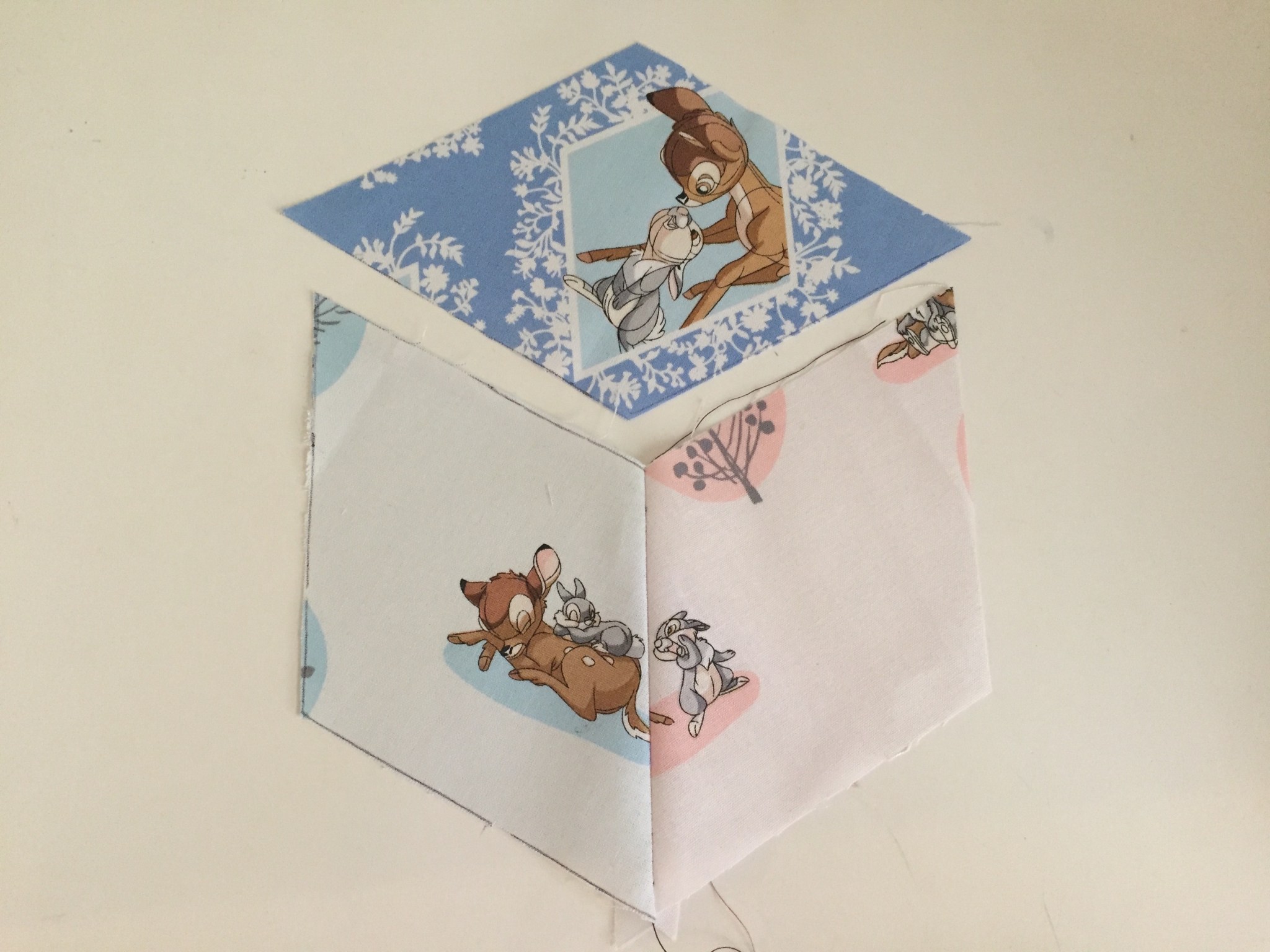 Sewing Tutorial: Mini Tumbling Blocks Quilt – HookStitchSew