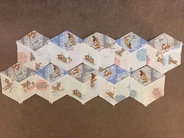 Sewing Tutorial: Mini Tumbling Blocks Quilt – HookStitchSew