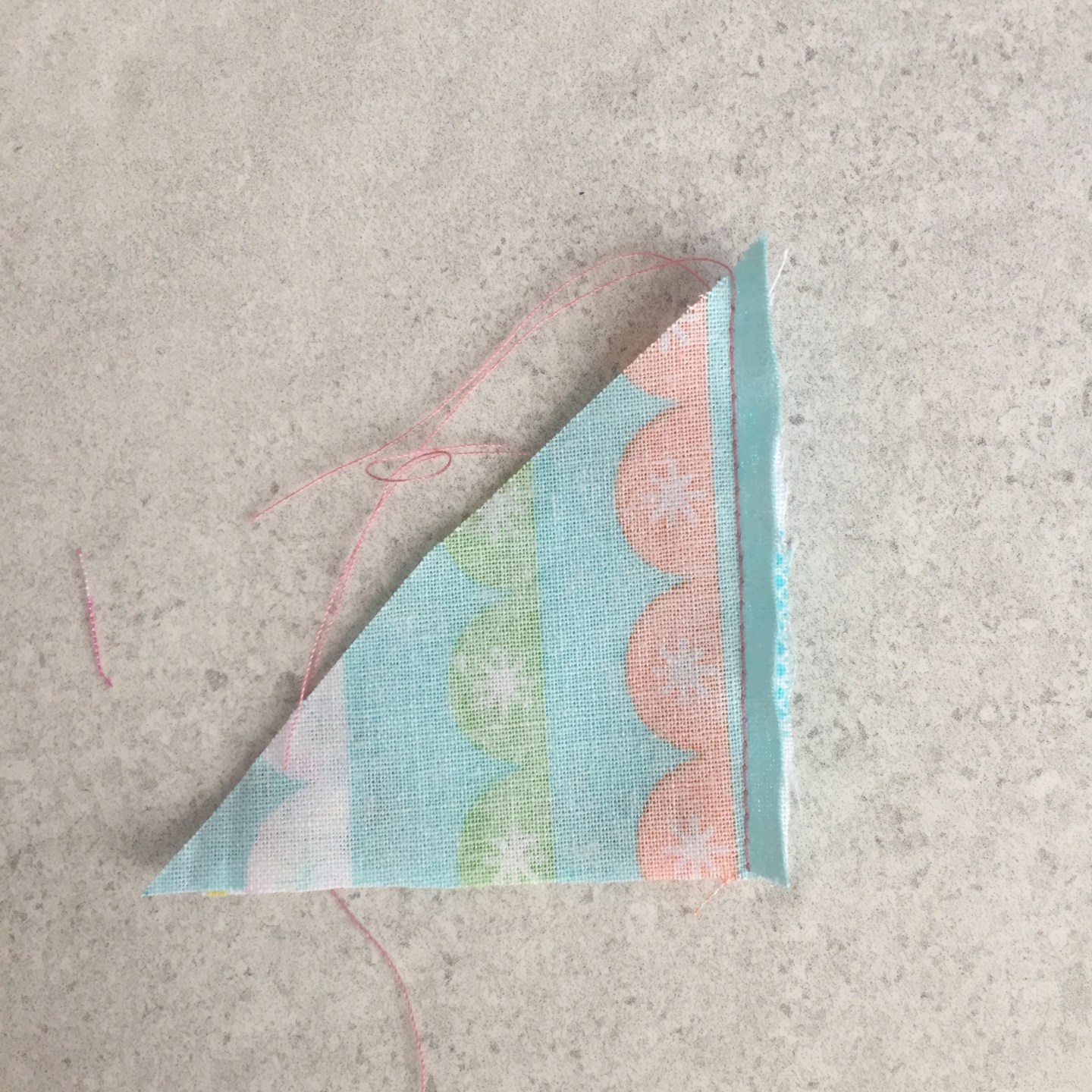 Sewing Tutorial: Summery Kite Shaped Bunting – HookStitchSew