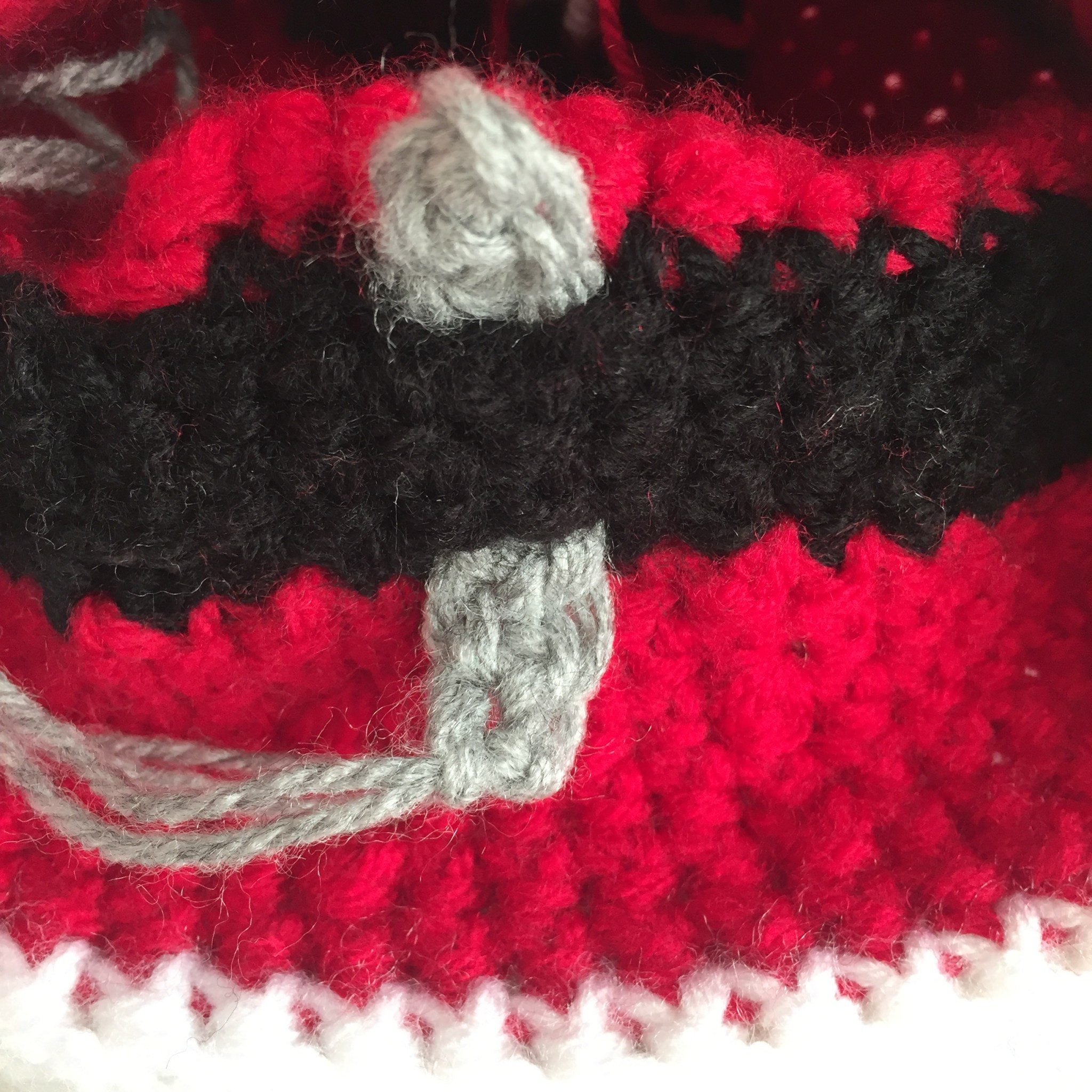 Crochet Christmas Ideas: Drawstring bag Pattern – Santa – HookStitchSew