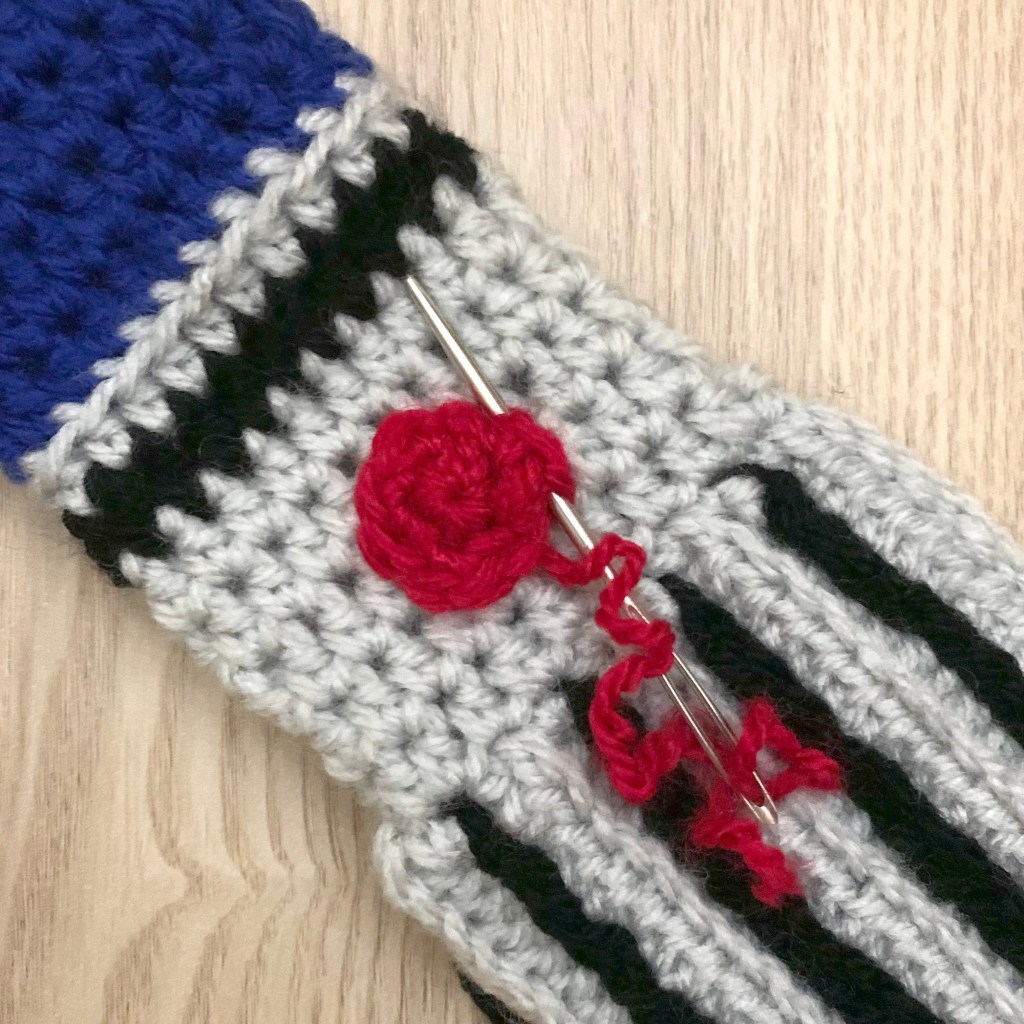 Star Wars Crochet Lightsaber Golf Putter Cover Pattern – HookStitchSew