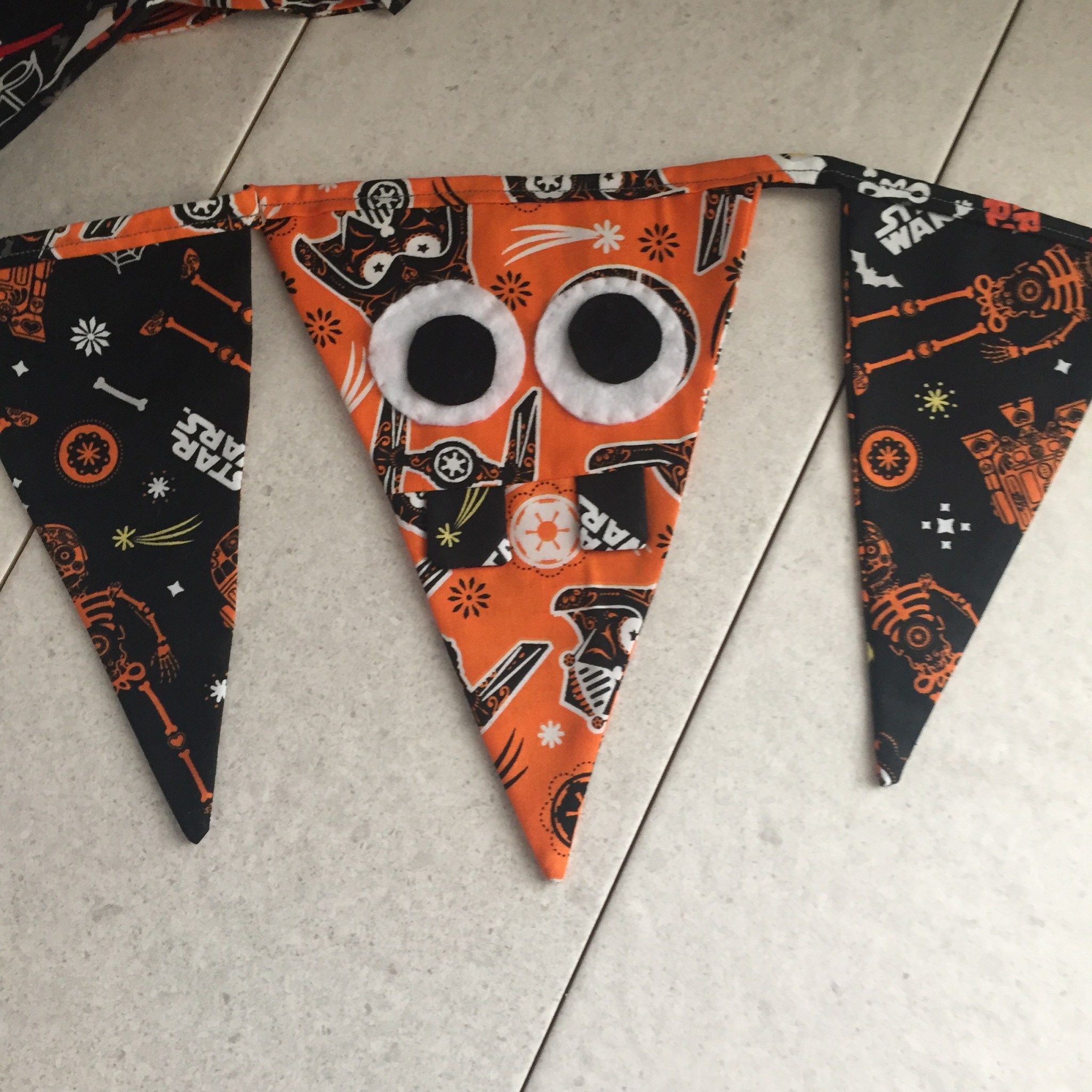 Sewing Tutorial: Halloween Monster Bunting – HookStitchSew